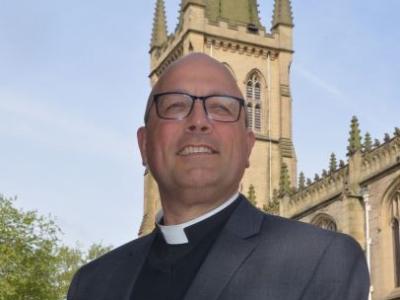 Dean Simon to retire from Wakefield Cathedral in July - Diocese of Leeds